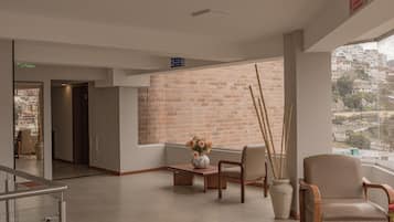 Televisor LED de 32 polegadas com canais por cabo, televisor