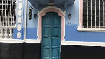 Entrada do alojamento