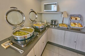 Pequeno-almoço continental diário incluído 