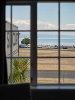 Estúdio (Twin, No Balcony) | Vista para o lago