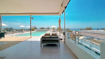 Piscina exterior sazonal 