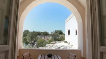 Quarto Duplo, casa de banho anexa | Vista da varanda