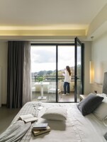 Suite | Minibar, cofre no quarto, secretária, quartos insonorizados 