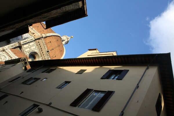 Adelaide House - Florencia