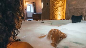 Turbel King Suite | 1 quarto, camas de colchão pillowtop, secretária, quartos insonorizados