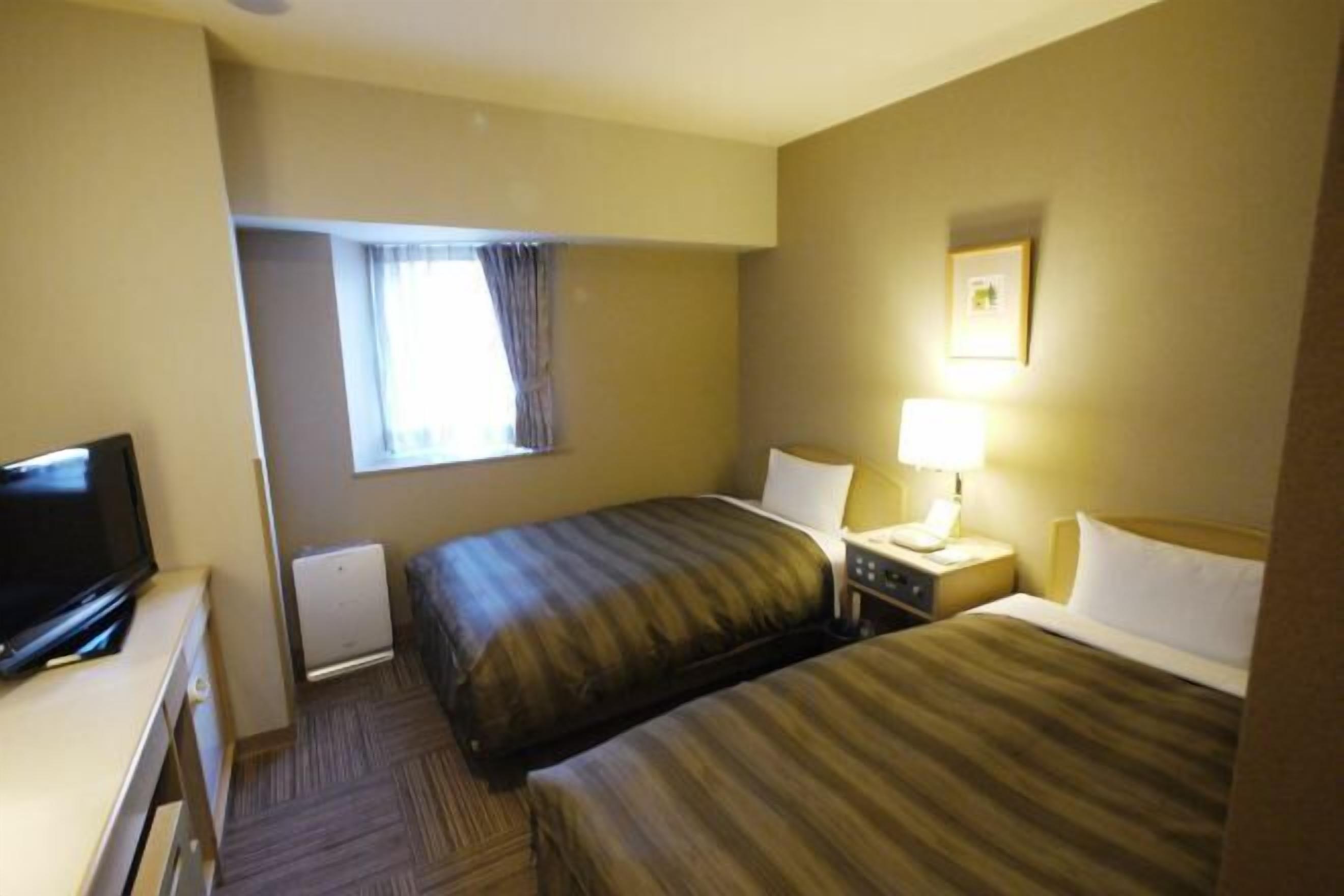 Secretária, Wi-fi grátis, roupa de cama fornecida 