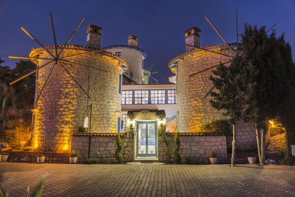 Alacati Degirmen Hotel - Çeşme