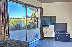 Estúdio clássico, vista para o lago | Vista do quarto