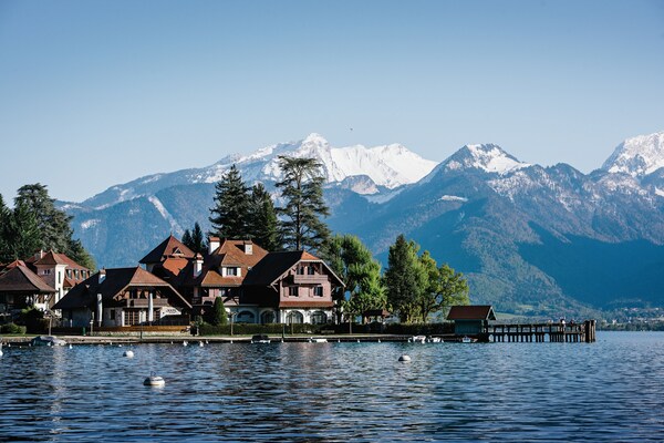 Auberge Du Père Bise - Lake Annecy