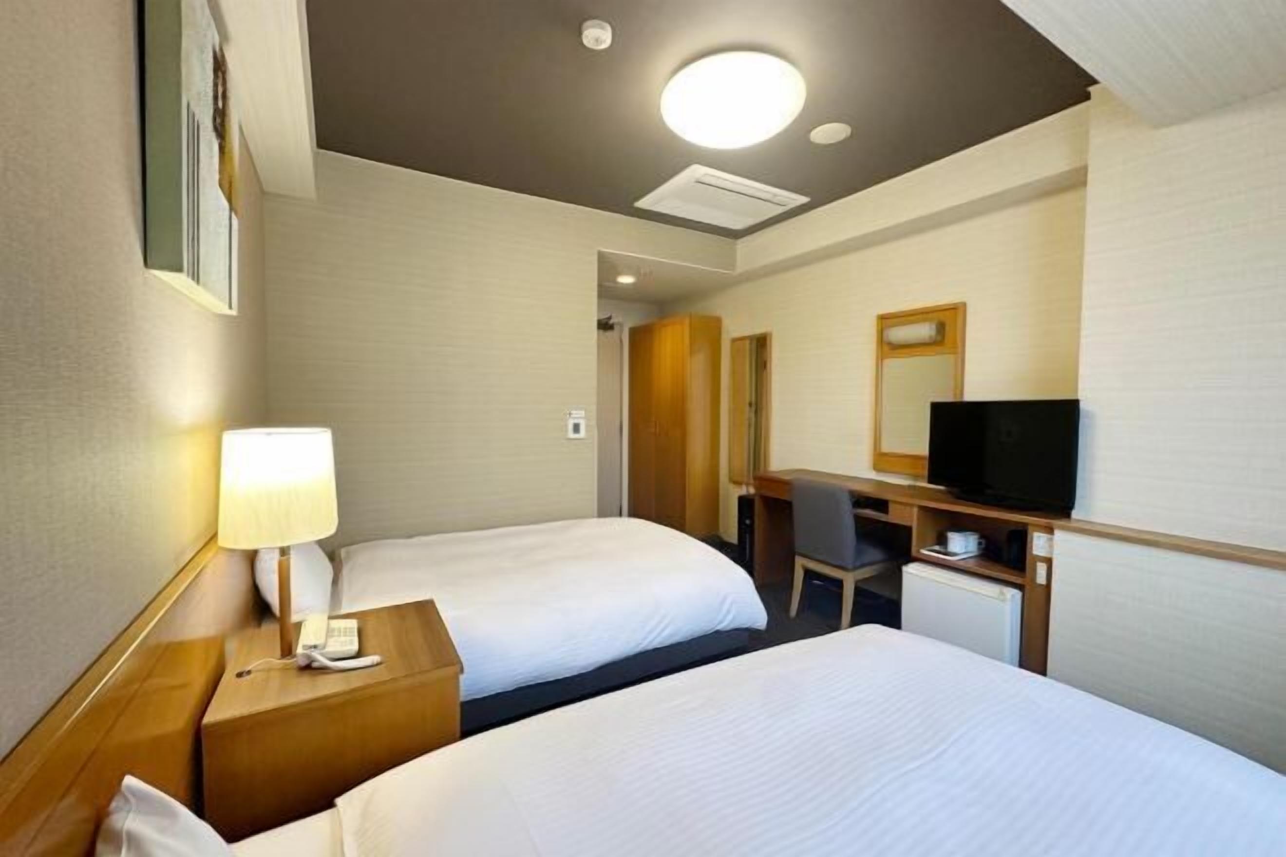 Escrivaninha, Wi-Fi de cortesia, roupa de cama