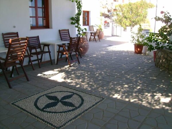 Chrysa Studios - Lindos