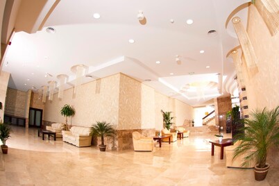 Grand Hotel