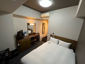 Escrivaninha, Wi-Fi de cortesia, roupa de cama