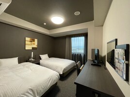 Secretária, Wi-fi grátis, roupa de cama fornecida 