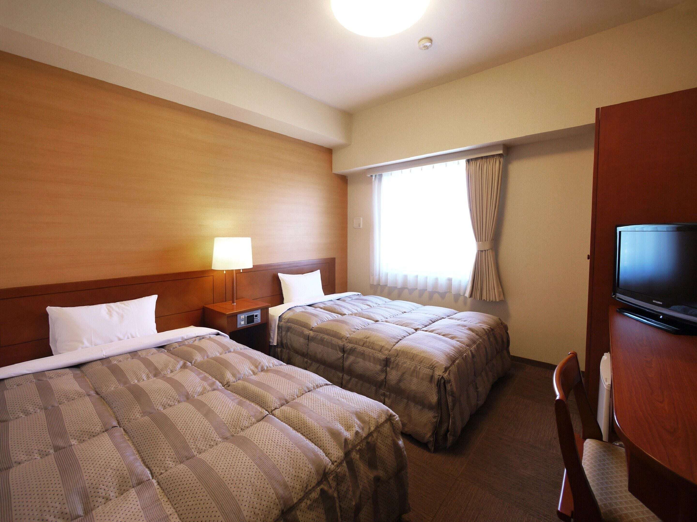 Secretária, Wi-fi grátis, roupa de cama fornecida 