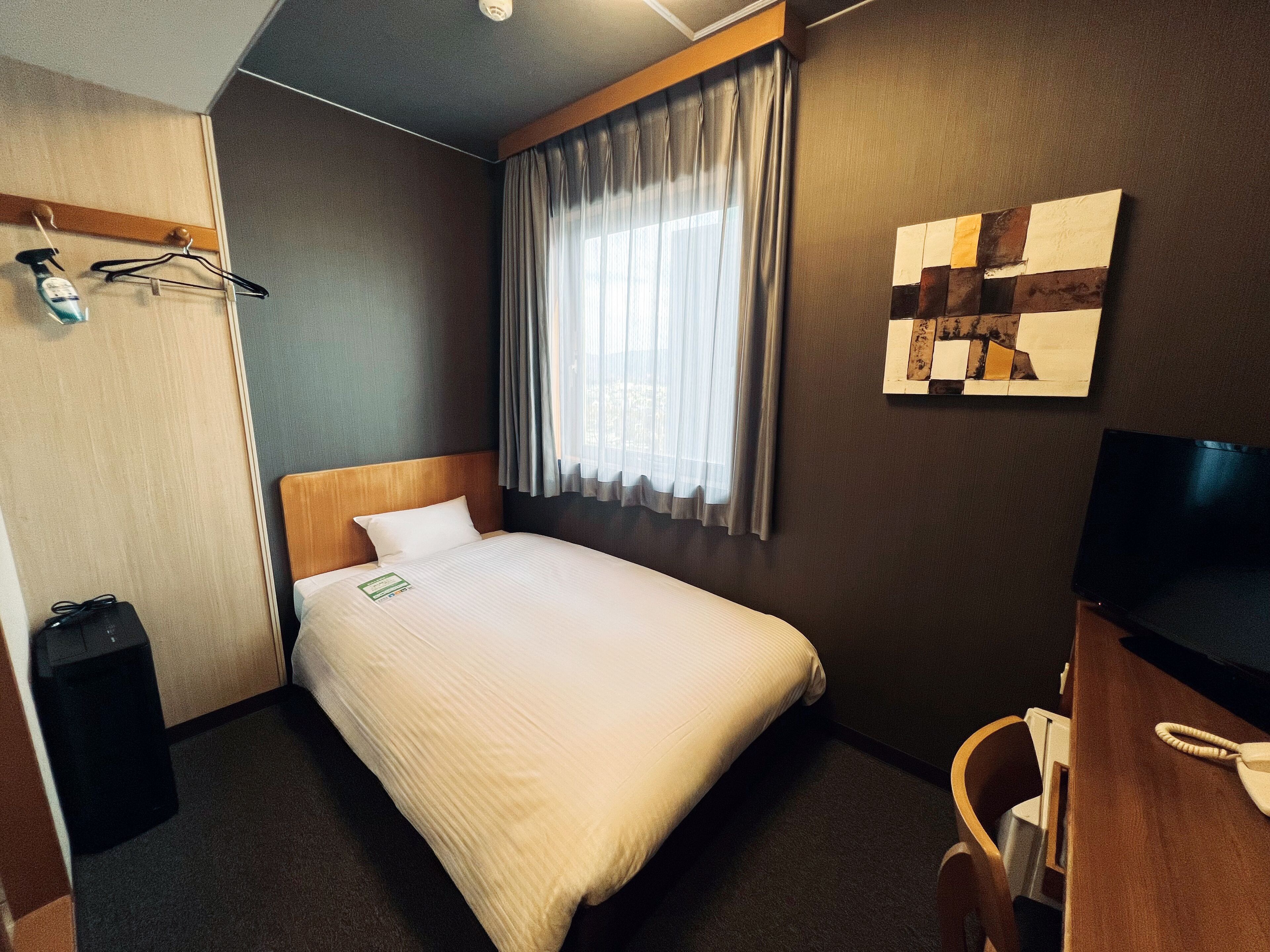 Ferros/tábuas de passar roupa, Wi-Fi de cortesia, roupa de cama