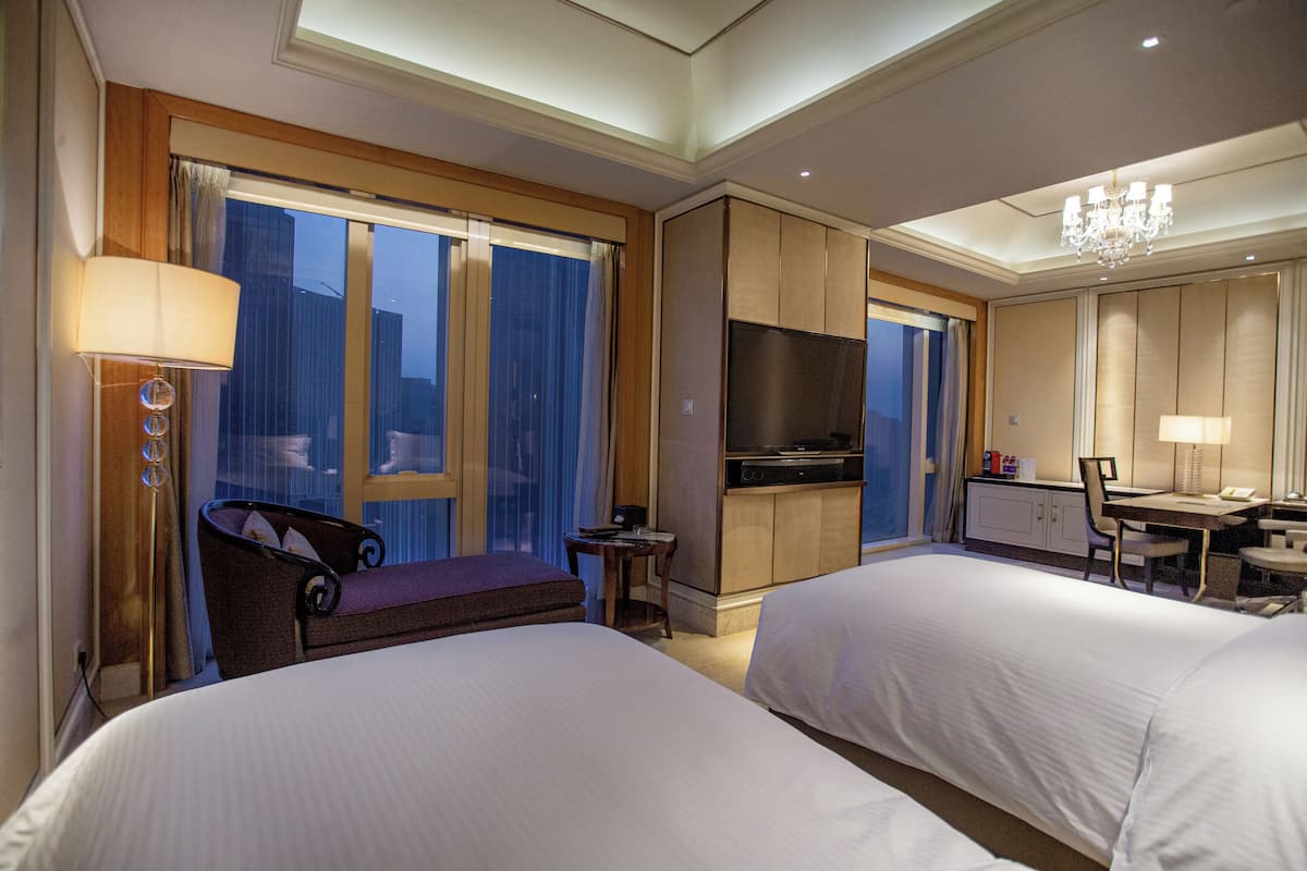 Quarto Twin Deluxe | 1 quarto, roupa de alta qualidade, minibar