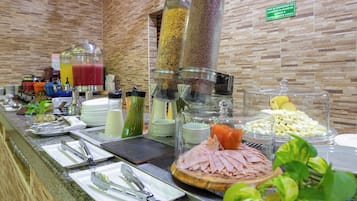 Pequeno-almoço tipo buffet diário incluído