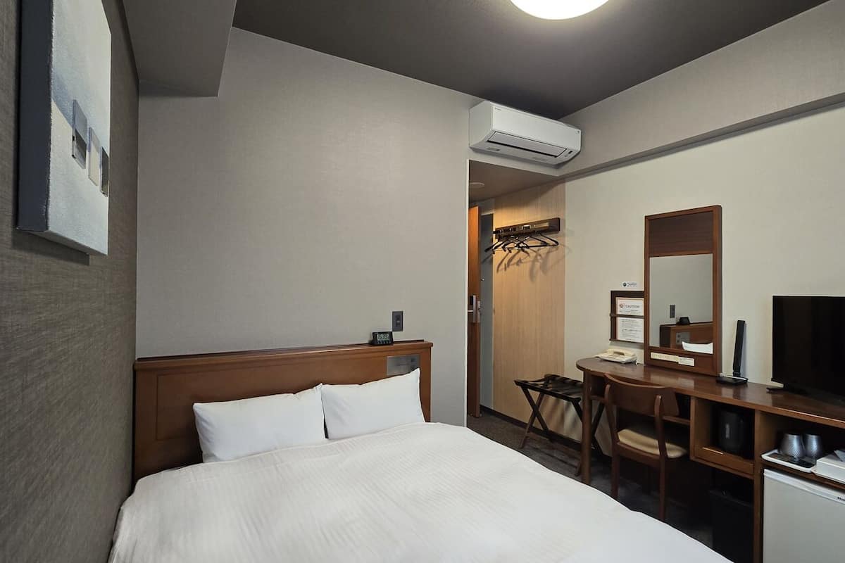 Wi-fi grátis, roupa de cama fornecida 