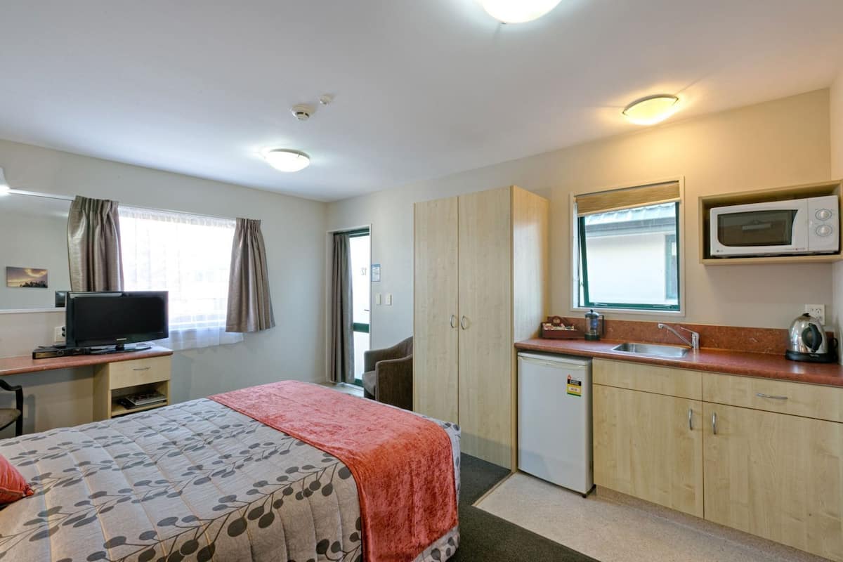 Secretária, cortinas/cortinados opacos, Wi-fi grátis