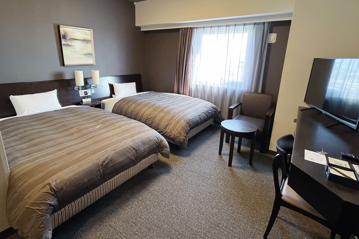 Quarto Twin Comfort, várias camas, não fumadores | Secretária, Wi-fi grátis, roupa de cama fornecida 