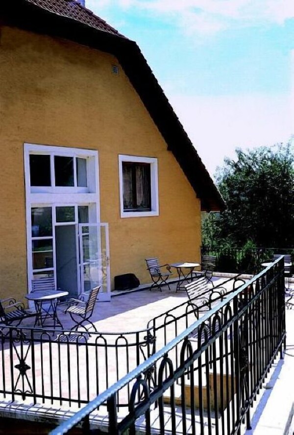 Hotel Panzió 100 - Szentendre