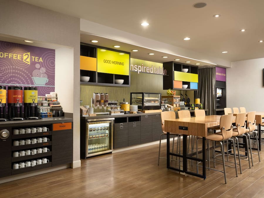 Café da manhã continental grátis todos os dias