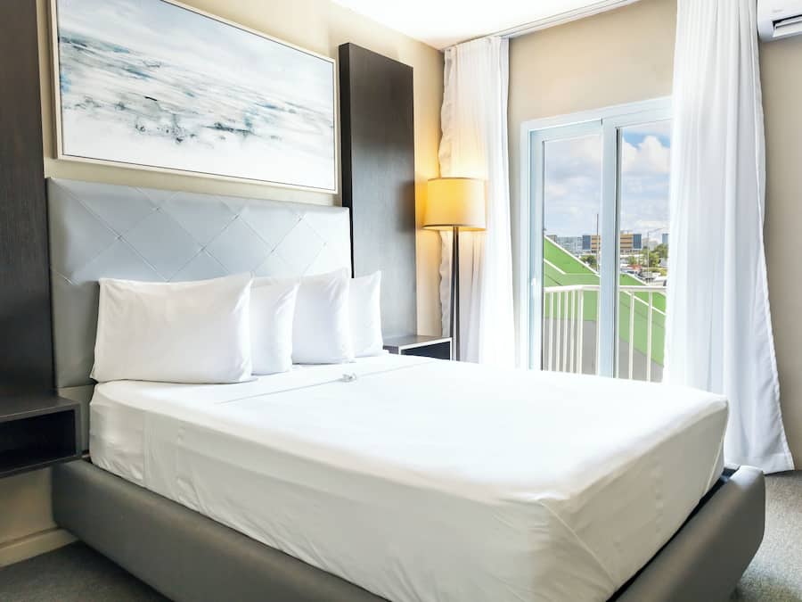 Quarto Deluxe | Secretária, secretária adequada para computadores portáteis