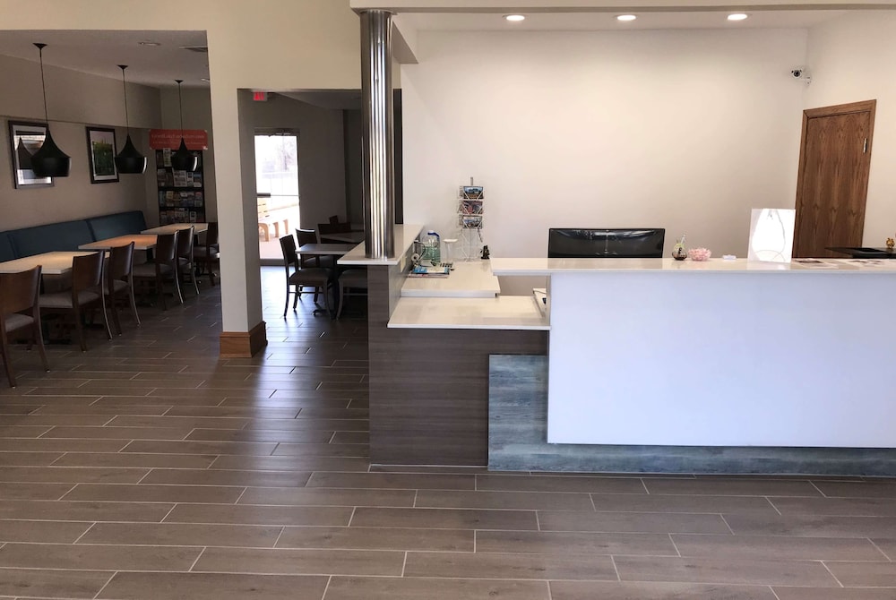 Days Inn By Wyndham Grove - Oklahoma