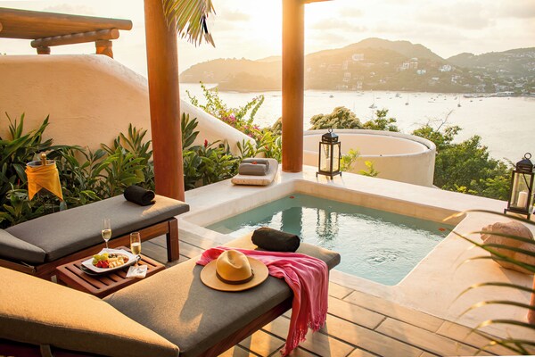 Tentaciones Hotel & Lounge Pool - Adults Only - Ixtapa Zihuatanejo