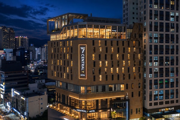 Central Seven Hotel By Kwon Busan Seomyeon - Busan