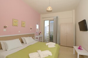 Estúdio | Camas de colchão pillowtop, cofre no quarto, camas desdobráveis 