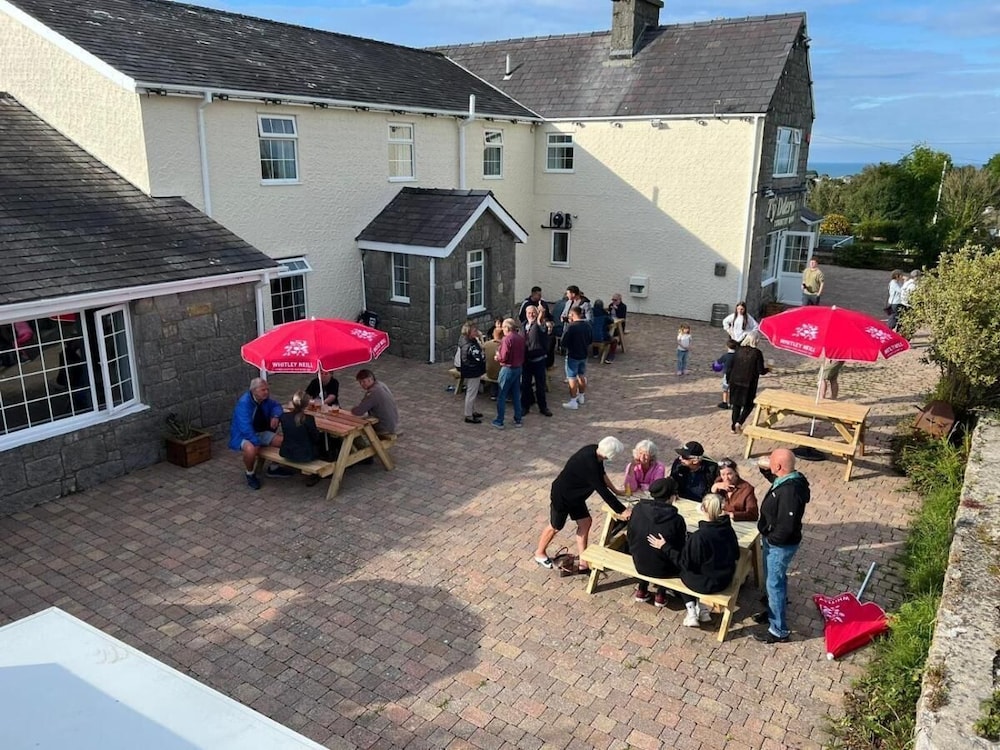 Ty Dderw Country Inn - Moelfre