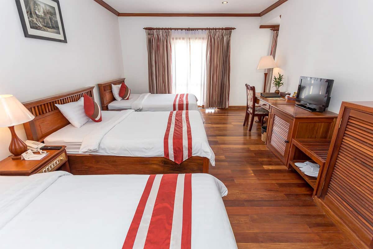 Quarto triplo luxo, sacada | Sacada