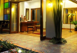 Entrada (vista interior)