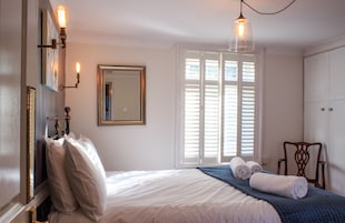 Quarto Duplo, casa de banho anexa (Stoke)