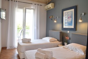 Apartamento, 2 quartos (up to 4 people) | 1 quarto, roupas de cama premium, cofres nos quartos, cortinas blackout