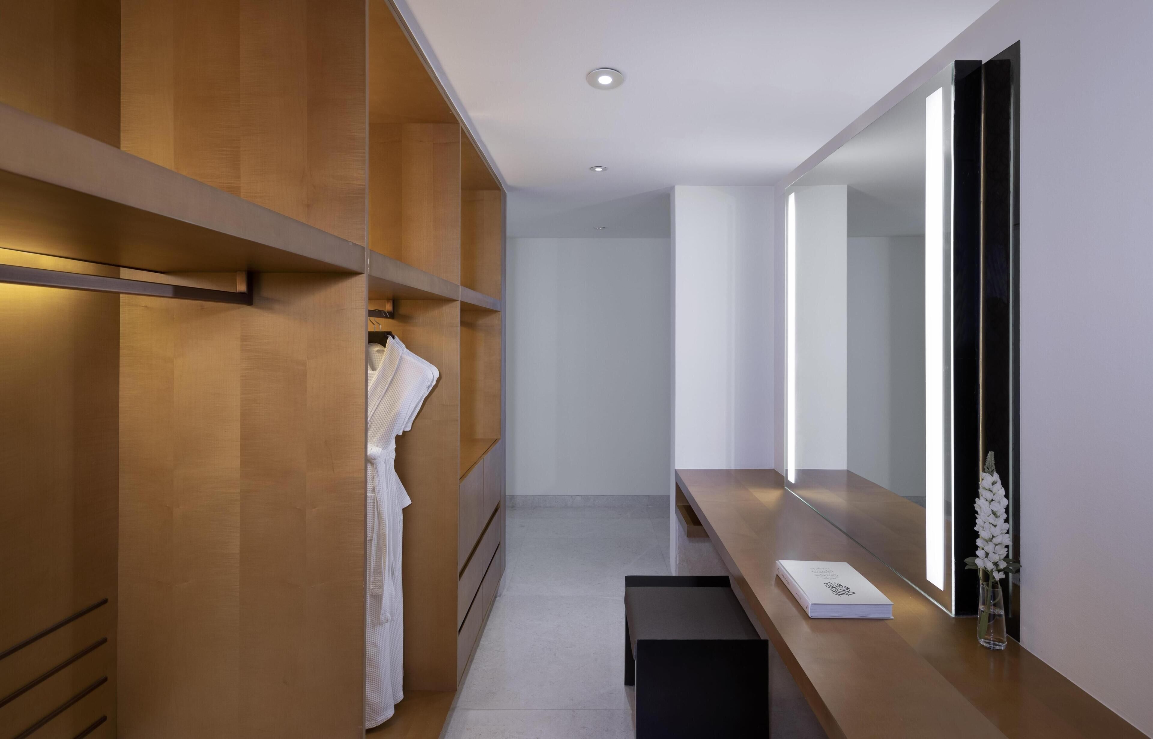 Suite, terraço, vista para o oceano | Lençóis de algodão egípcio, roupa de alta qualidade 
