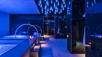 Salas para tratamentos a dois, sauna seca, banheira de hidromassagem