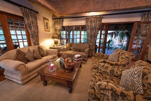 Entrada (vista interior)