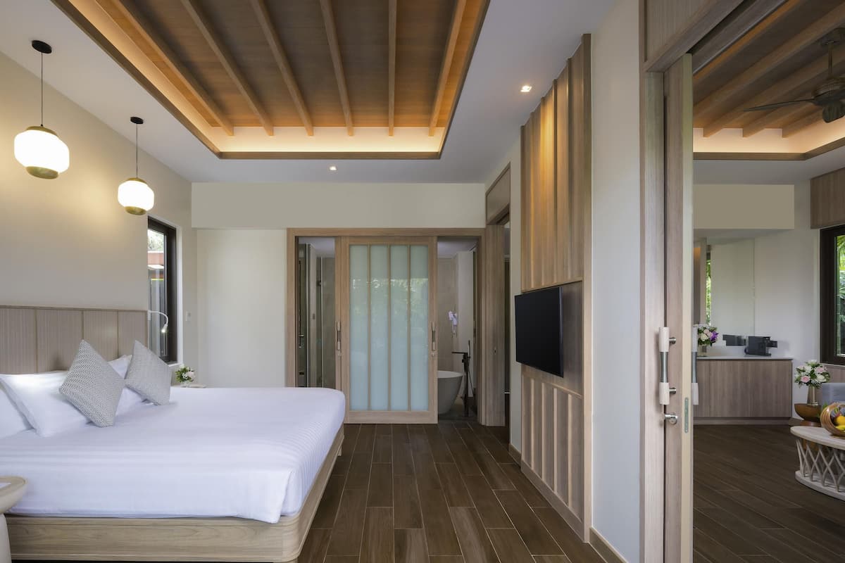 Villa, junto à piscina | Cofre no quarto, secretária, cortinas/cortinados opacos