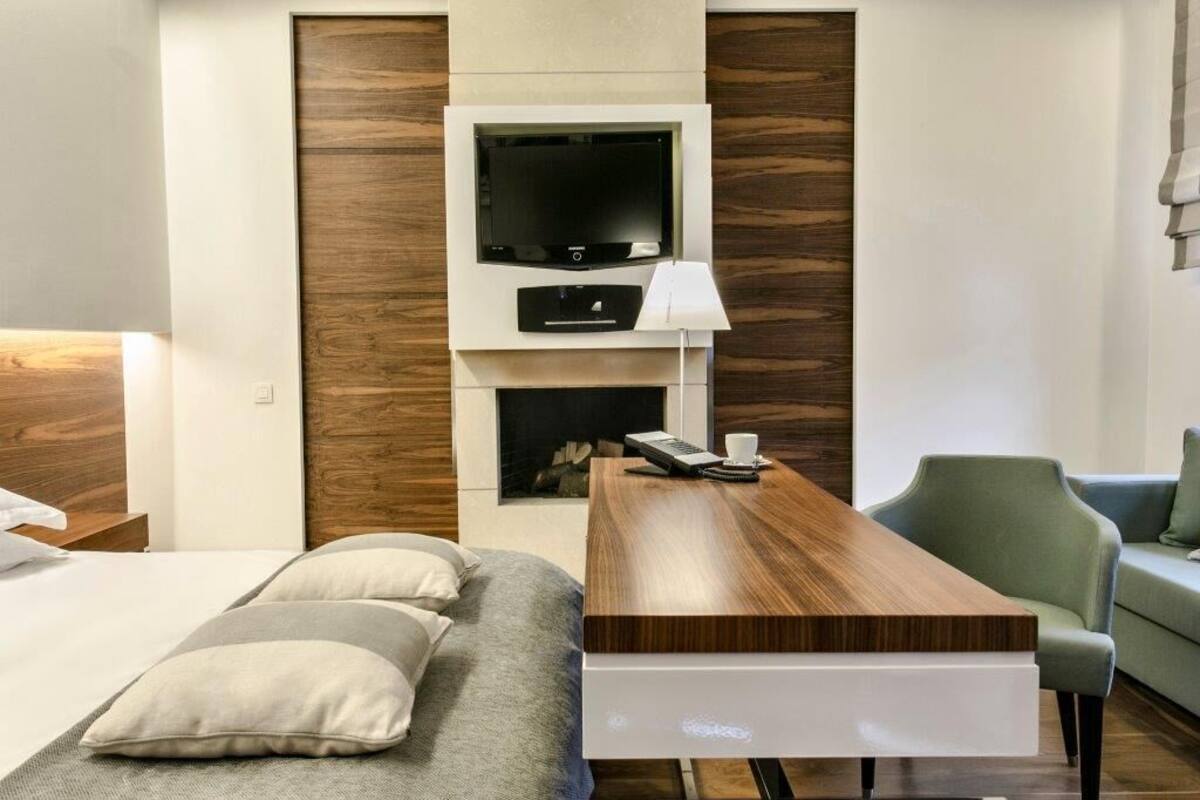 Quarto premium | Frigobar, cofres nos quartos, escrivaninha, quartos à prova de som
