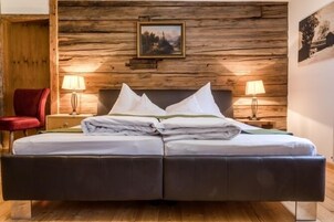 Apartamento Standard | Roupa hipoalergénica, cofre no quarto, com mobília individualizada 