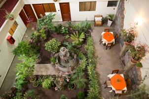 Quarto casal | Vista para o pátio