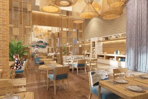 4 restaurantes, é servido almoço