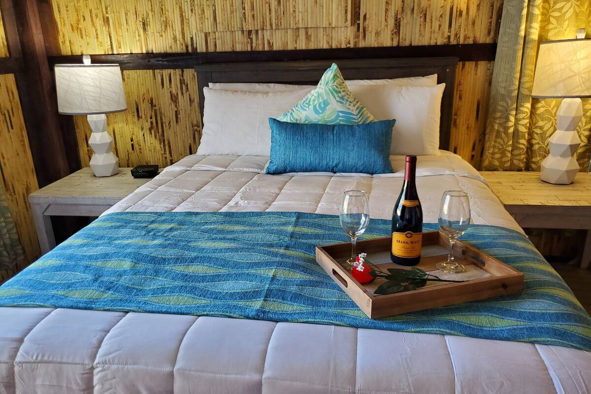 Ferro/tábua de engomar, Wi-fi grátis, com decoração personalizada 