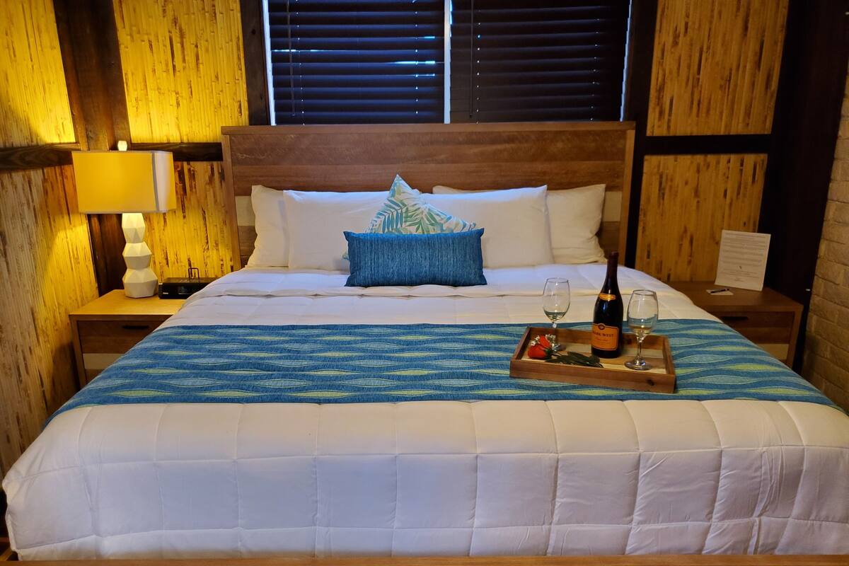 Ferro/tábua de engomar, Wi-fi grátis, com decoração personalizada 