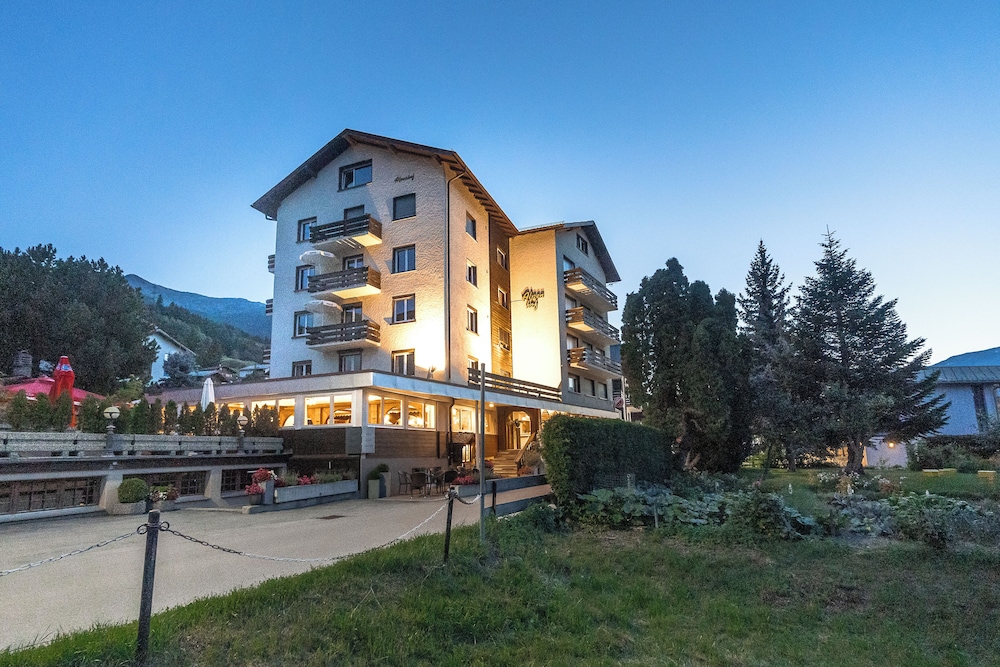Hotel Alpenhof - Bürchen