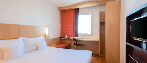 Quarto Standard, 1 cama queen-size, não fumadores | Camas de colchão Select Comfort, secretária, quartos insonorizados