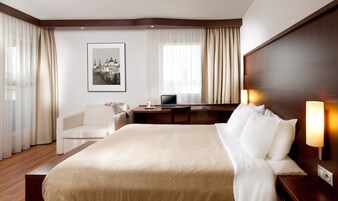 Camas de colchão Select Comfort, secretária, quartos insonorizados 